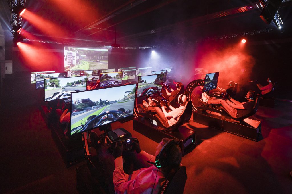 Racesquare Racing Centre | Het spectaculairste uitje!