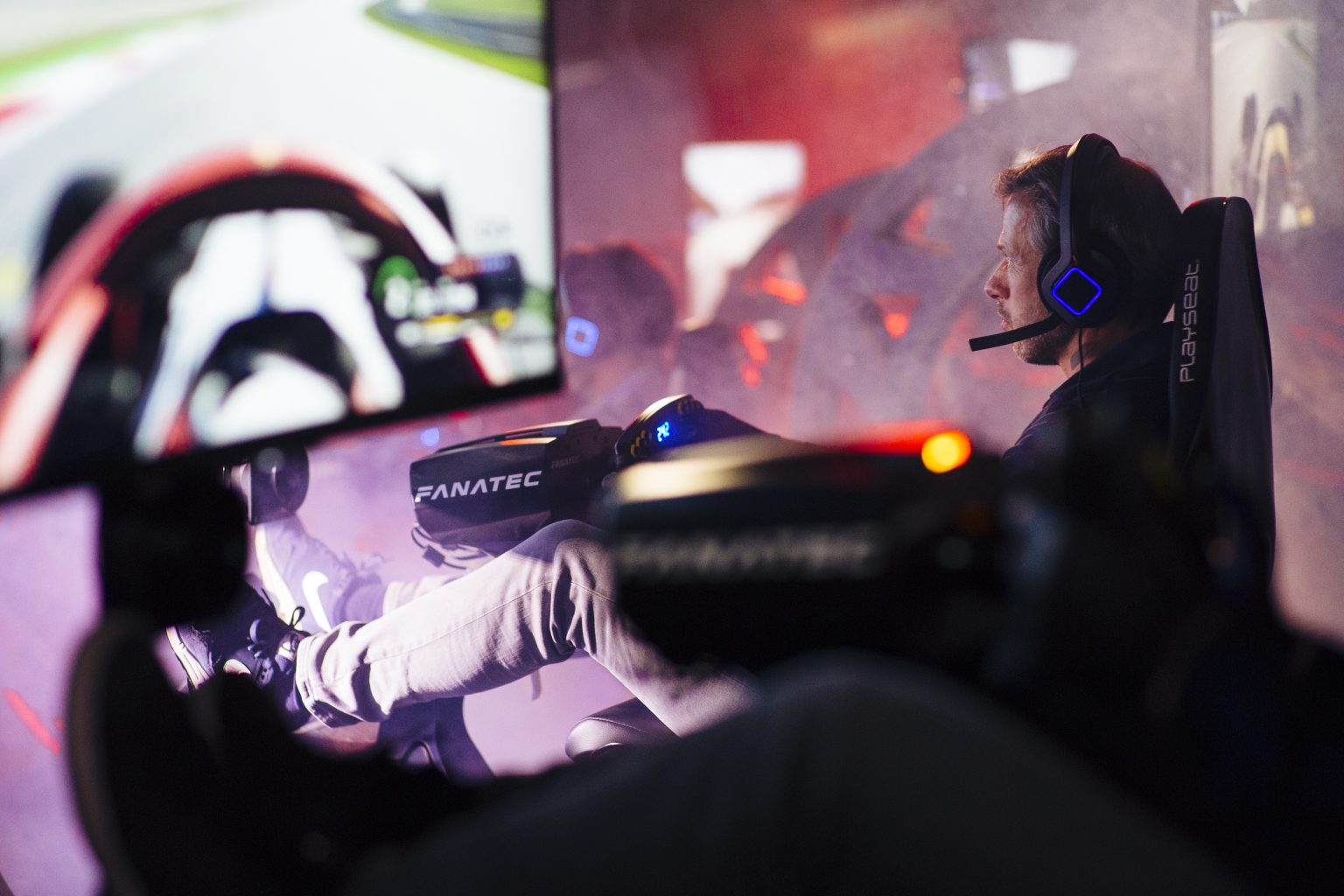 Racesquare Racing Centre | Het spectaculairste uitje!