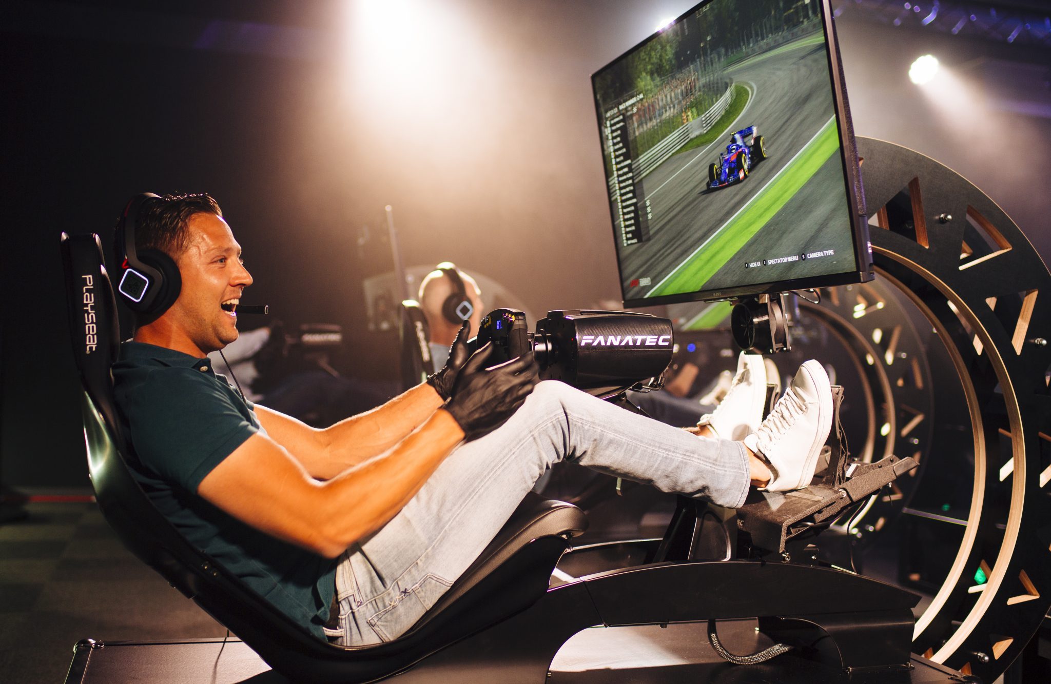 Racesquare Racing Centre | Het spectaculairste uitje!