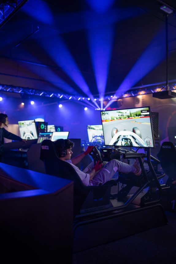 Racesquare Racing Centre | Het spectaculairste uitje!